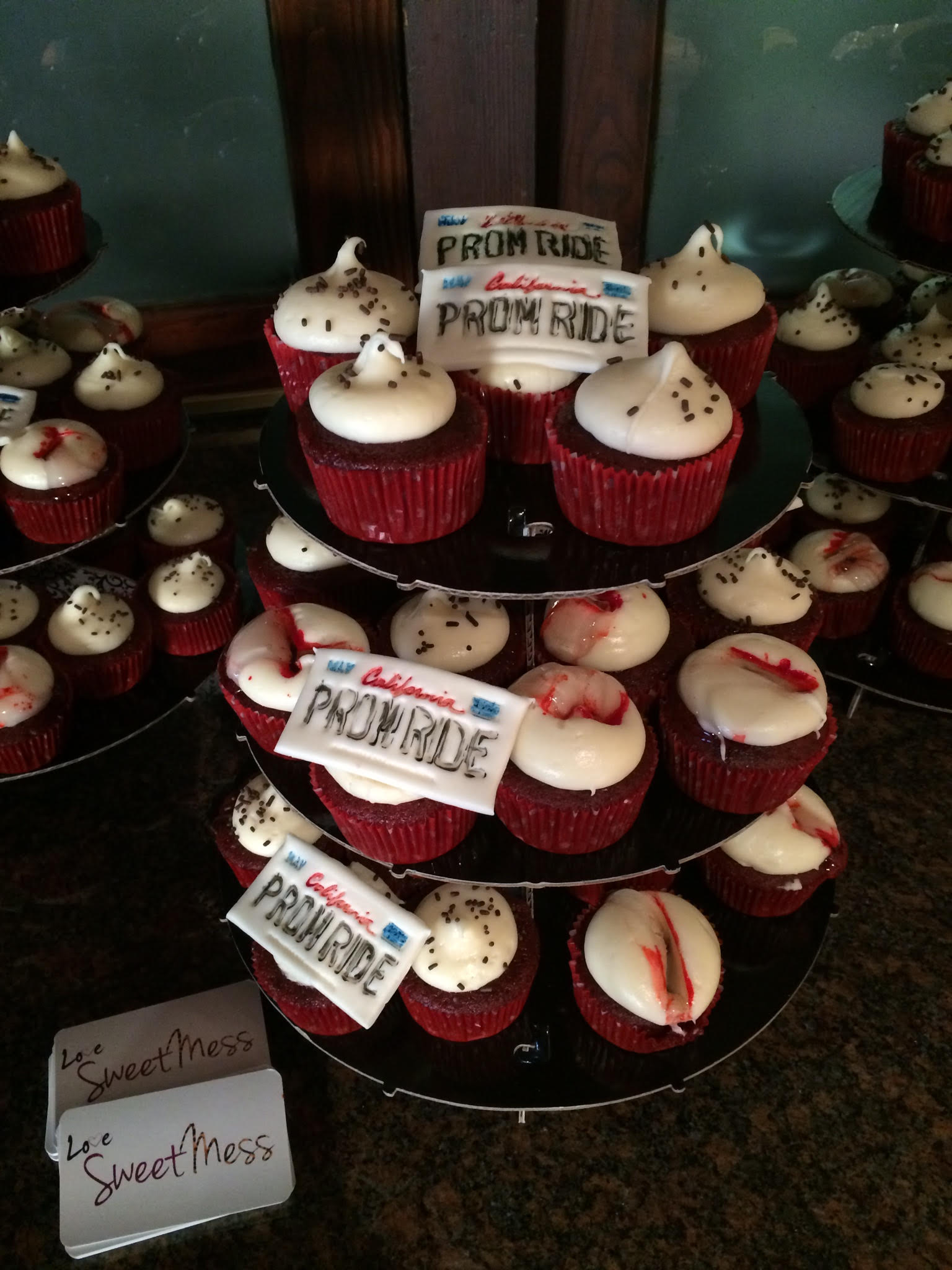 Prom Ride Movie Premiere Cupcakes – Love Sweet Mess